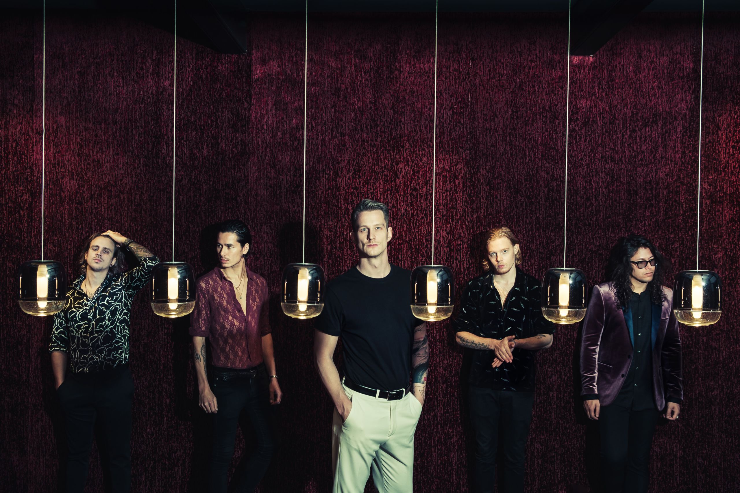 TEN TIMES A MILLION - PAARD